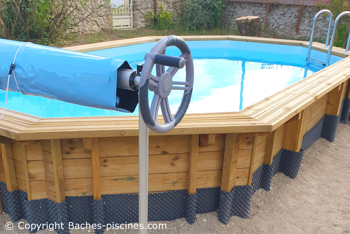 Comment fixer Enrouleur bâche piscine ? - Baches PiscinesBaches Piscines