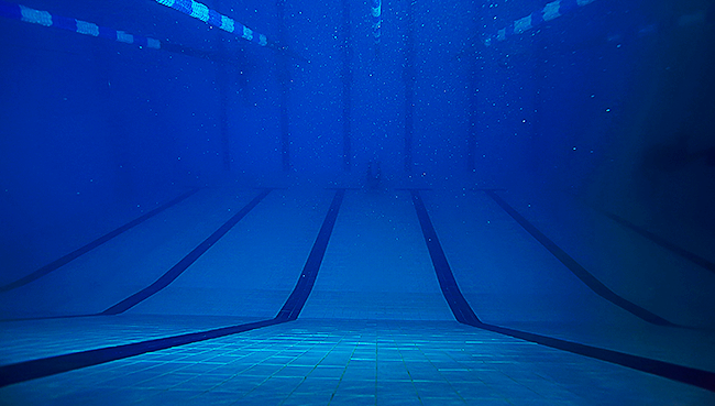 Avantages et inconvénients d'une piscine à fond plat ou fond incliné ...