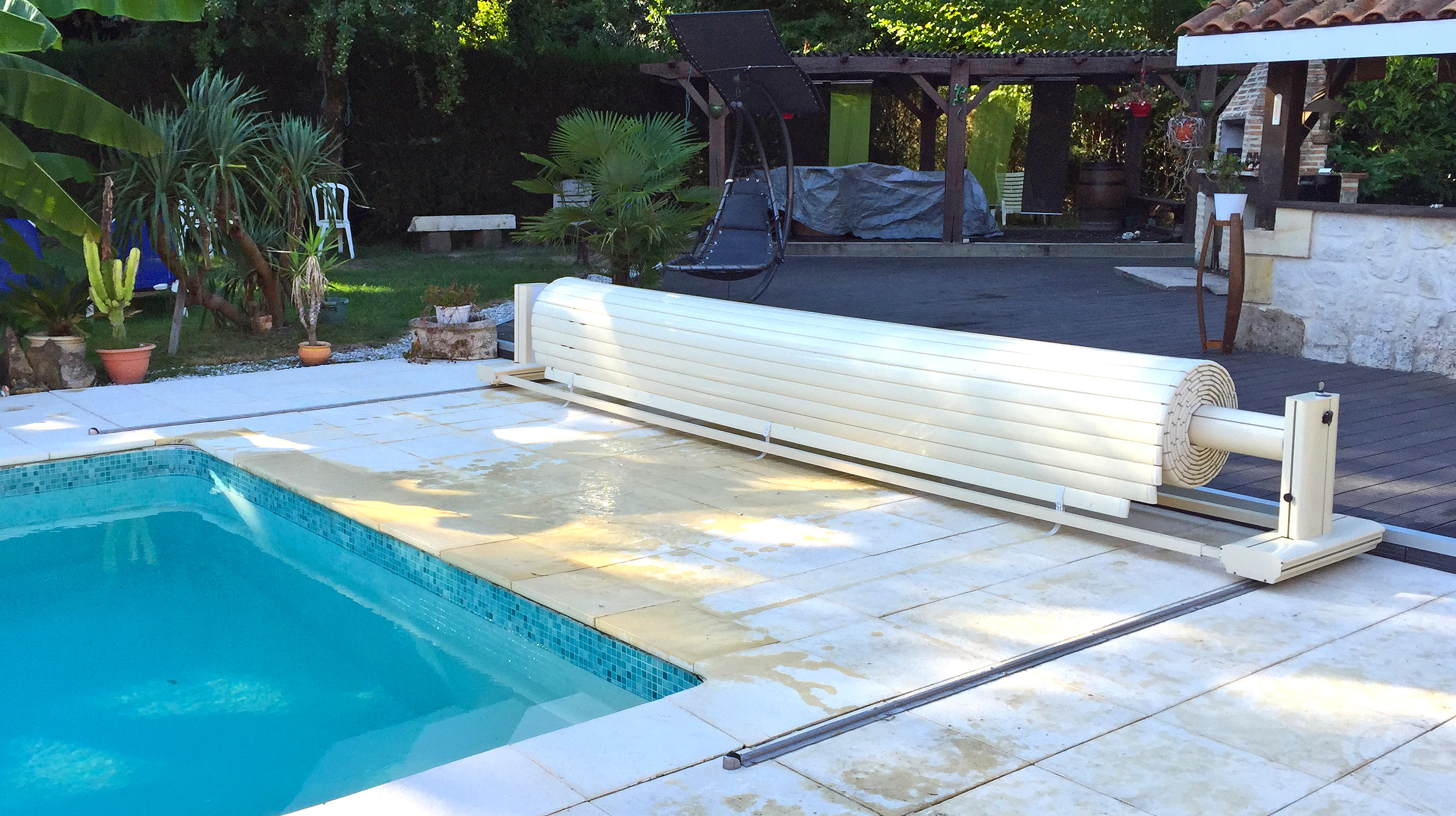 Baches pour Piscines sur mesure en stock. Le spécialiste des bâches ...